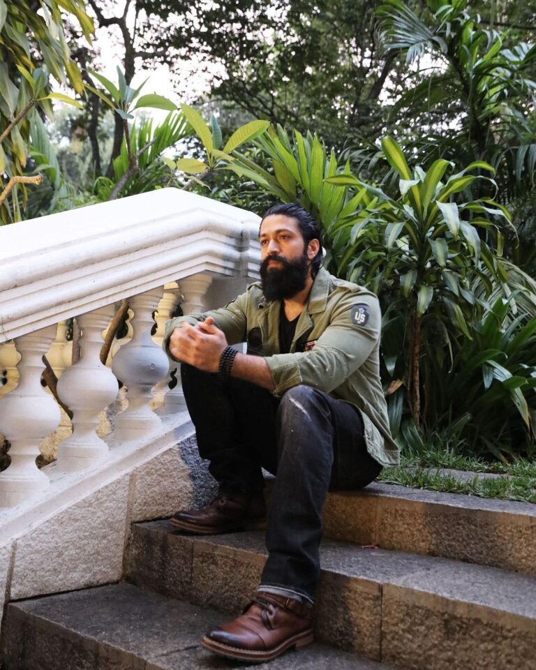 Yash Age, Height, Wife, Children, Movies, Biography & More