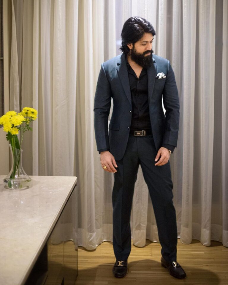 Yash Age, Height, Wife, Children, Movies, Biography & More