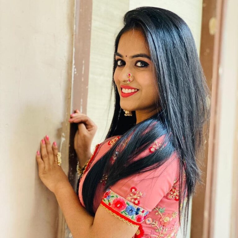 Singer Sayli Kamble Age, Height, Father, Family, Biography, & More