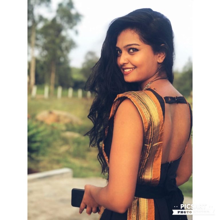 Prema Entha Madhuram Fame Anu aka Varsha HK Age, Family, Boyfriend ...
