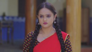 Trinayani Serial Cast & Crew, Trailer, Promo, Watch Online, Episodes ...