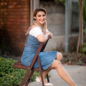 Akshara Reddy (Bigg Boss Tamil 5) Age, Height, Family, Photos ...