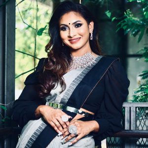 Nadia Chang (Bigg Boss Tamil 5) Age, Height, Family, Photos, Biography ...