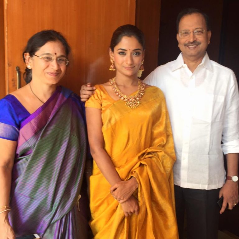 Sandhya Raju Age, Height, Parents, Husband, Movies, Biography & More