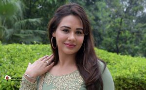Mandy Takhar Age, Height, Husband, Family, Movies, Biography, Net Worth ...