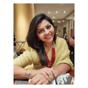 Singer Sameera Bharadwaj Age, Height, Husband, Family, Songs, Biography ...