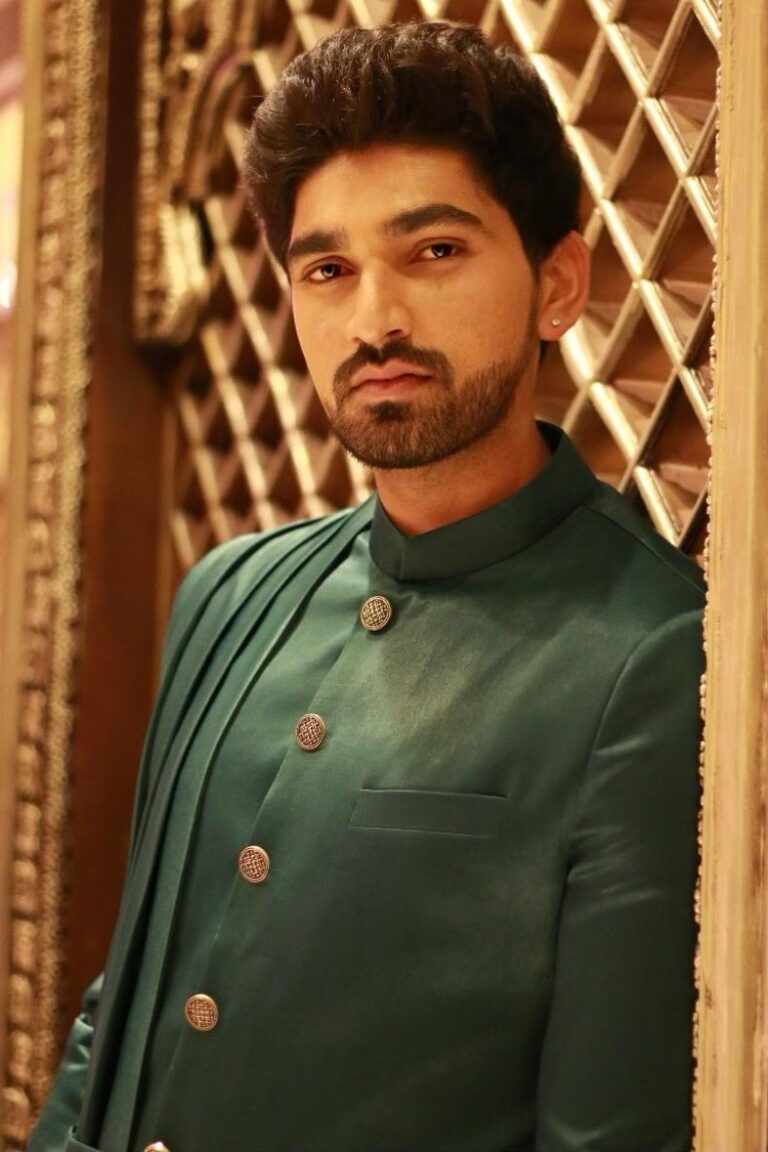 Anil Rathod (Bigg Boss Non-Stop) Age, Height, Family, Girlfriend ...