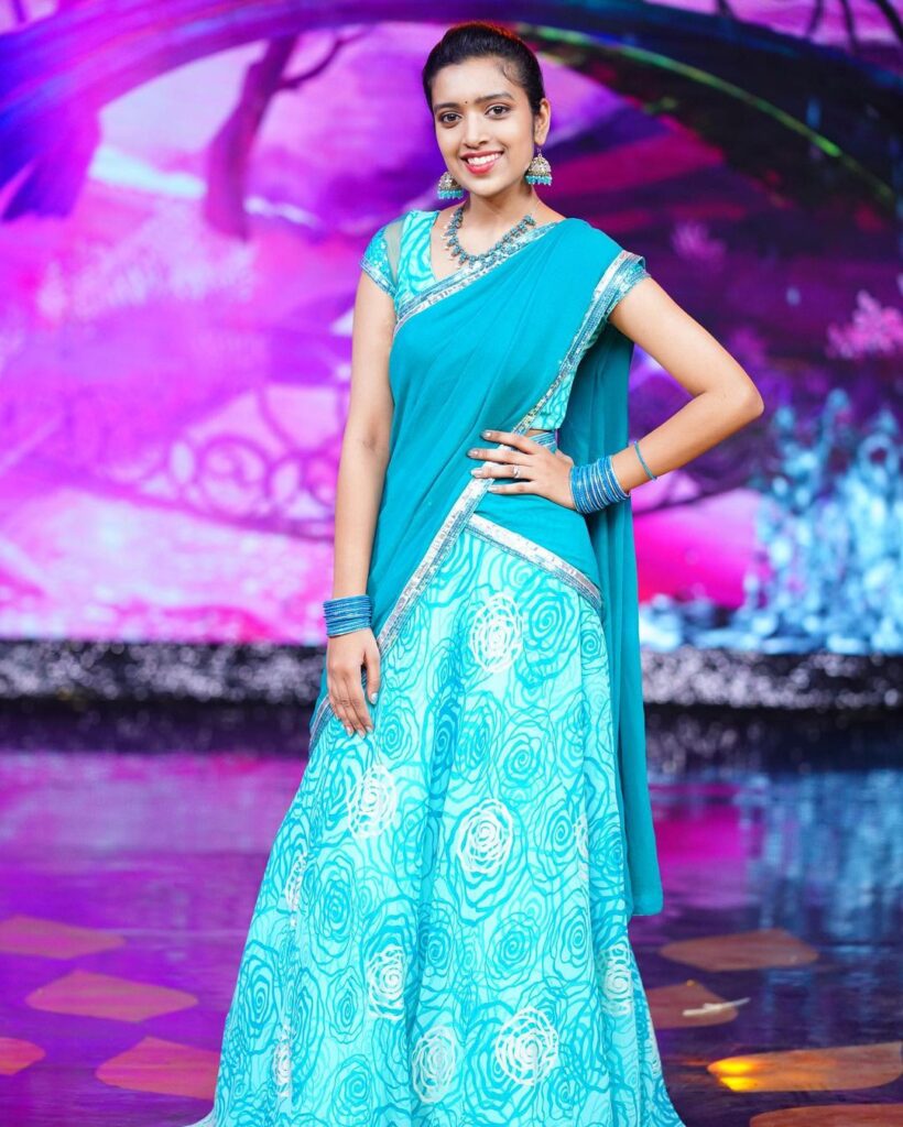 Singer Shruthika Samudhrala (Sa Re Ga Ma Pa 2022) Age, Family, Songs ...