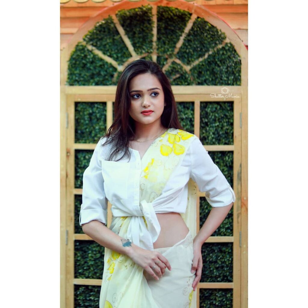 Sri Satya (Bigg Boss Telugu 6) Wiki, Biography, Husband, Family ...