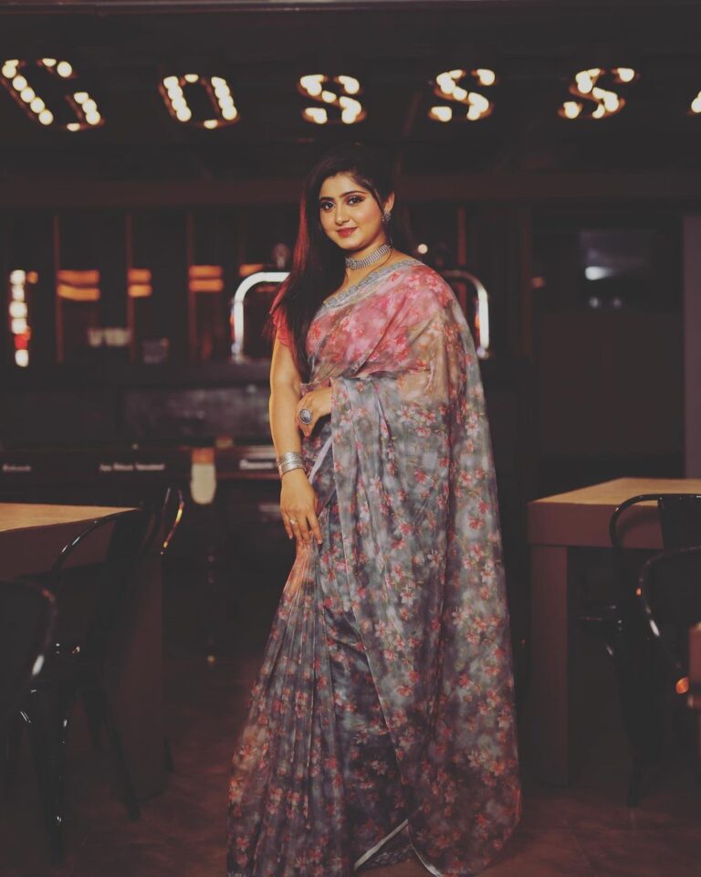 Radhika Rao (Actress) Age, Height, Husband, Family, Serials List ...