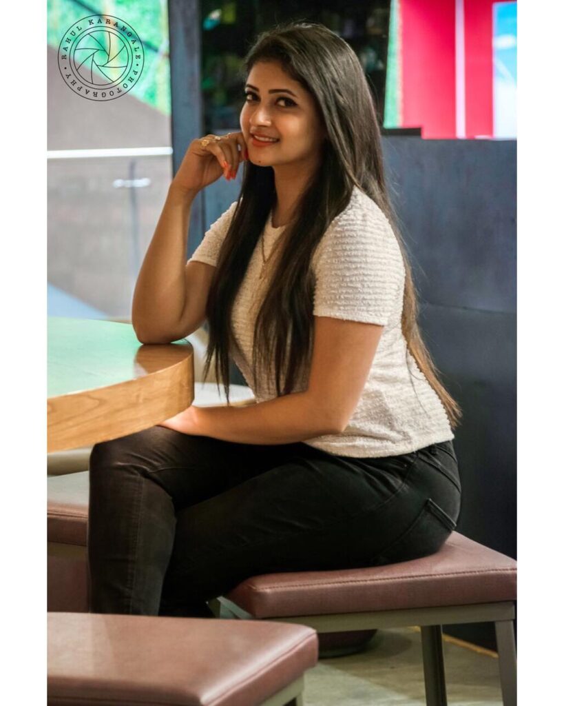 Pallavi Gowda Age, Height, Husband, Family, Serials List, Biography & More