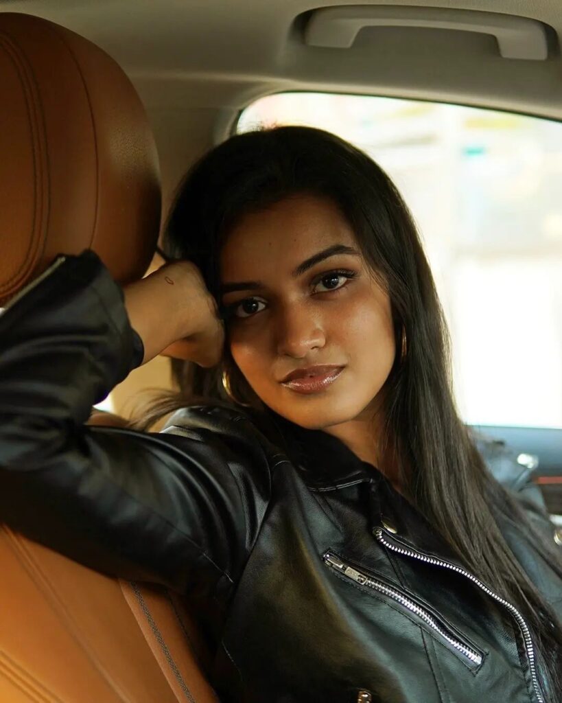 Pragnya Ayyagari Age, Height, Husband, Family, Movies List, Biography & More