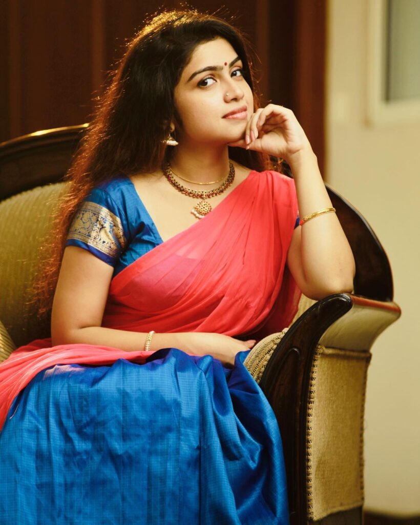 Manasa Radhakrishnan Age, Family, Images, Biography, Wiki & More