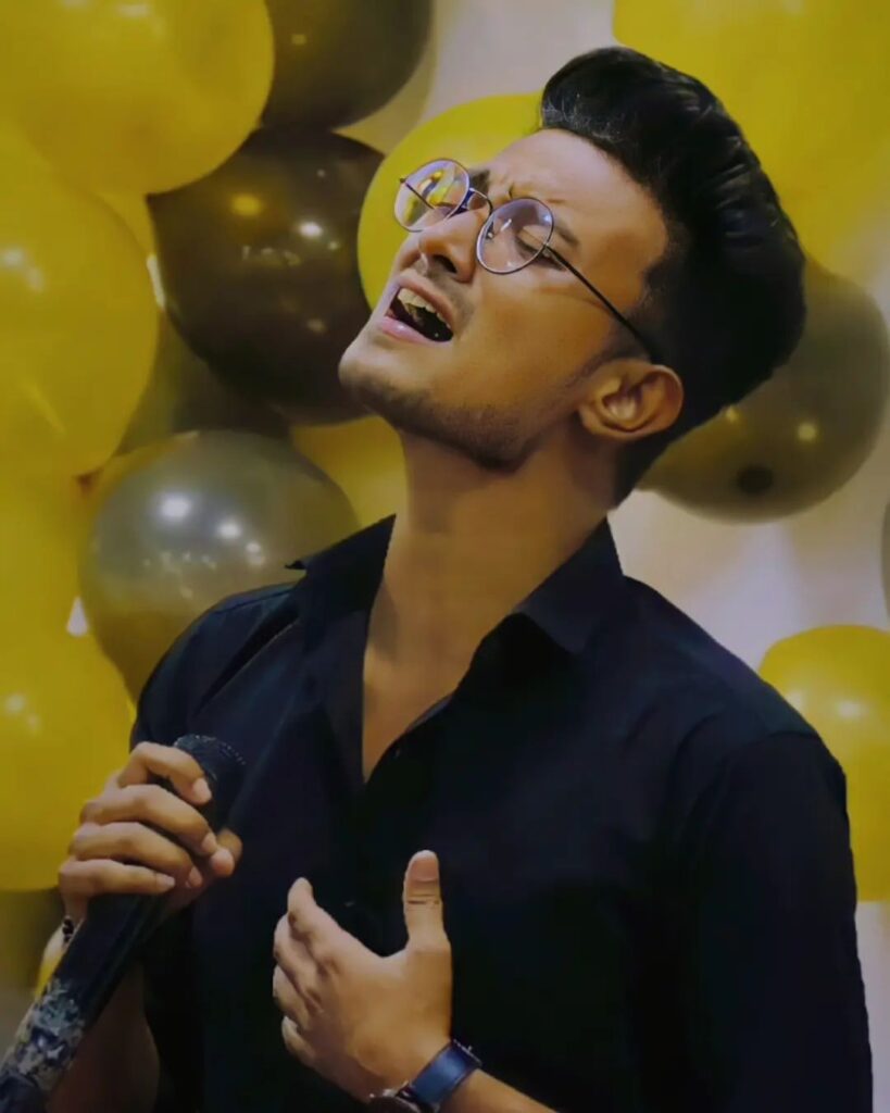Singer Rishi Singh (Indian Idol 13) Age, Height, Father, Family ...