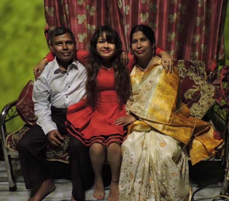 Singer Senjuti Das (Indian Idol 13) Age, Mother, Family, Biography, & More