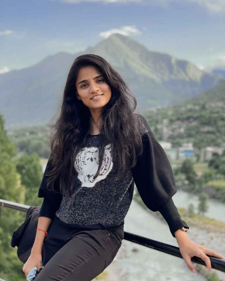 Sripriya Iduri (Nani Fan Girl) Age, Father, Family, Movies, Biography ...