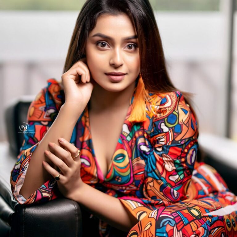 Mokksha Wiki, Biography, Age, Husband, Family, Movies List & More