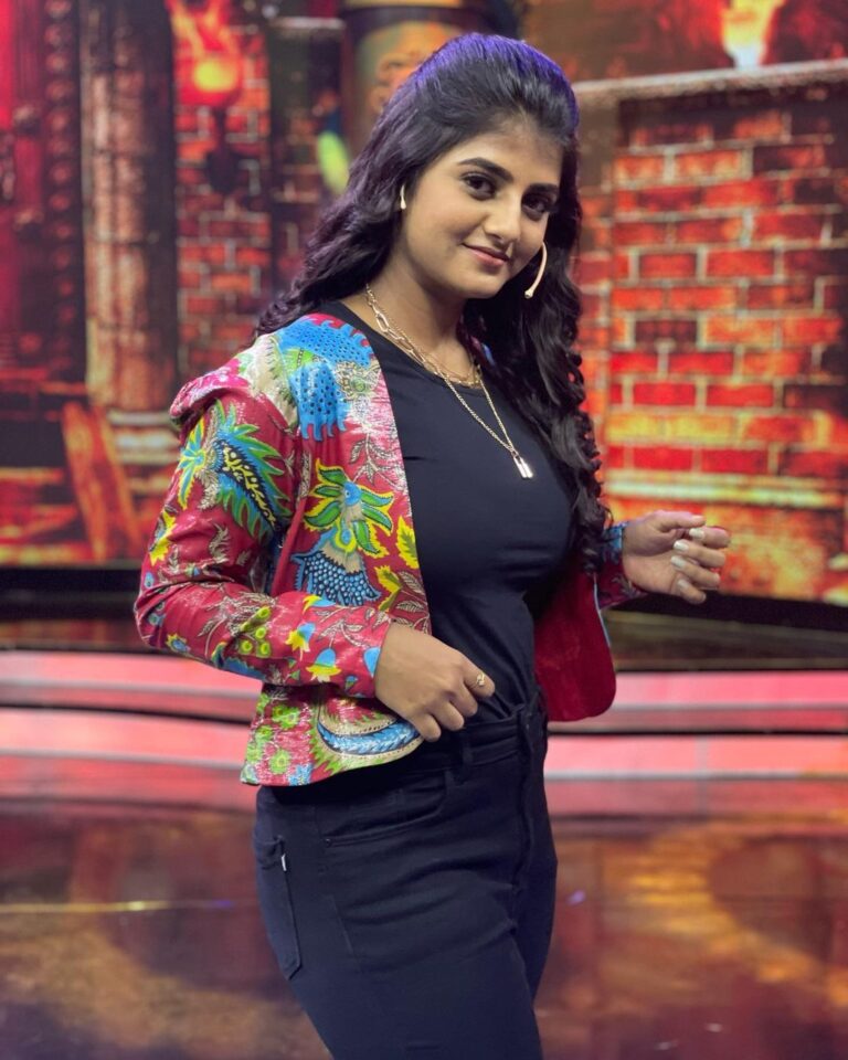 Gabriella Charlton Biography, Wiki, Age, Husband, Family, Serials List ...