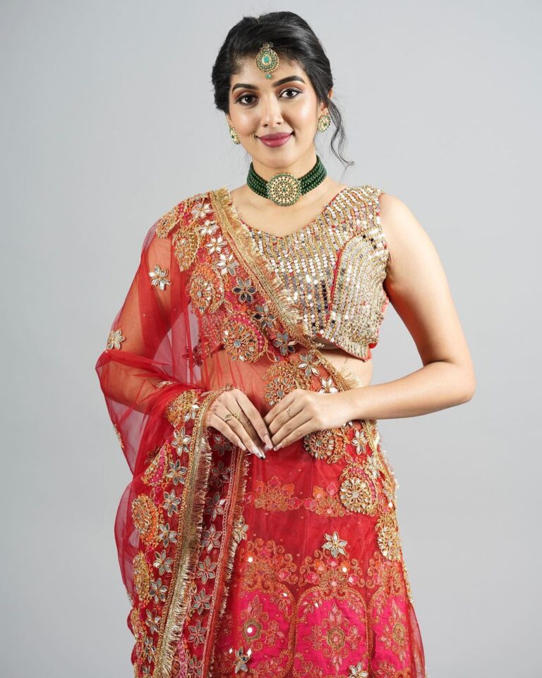 Cerena Ann Johnson (Bigg Boss Malayalam 5) Age, Height, Family, Husband ...