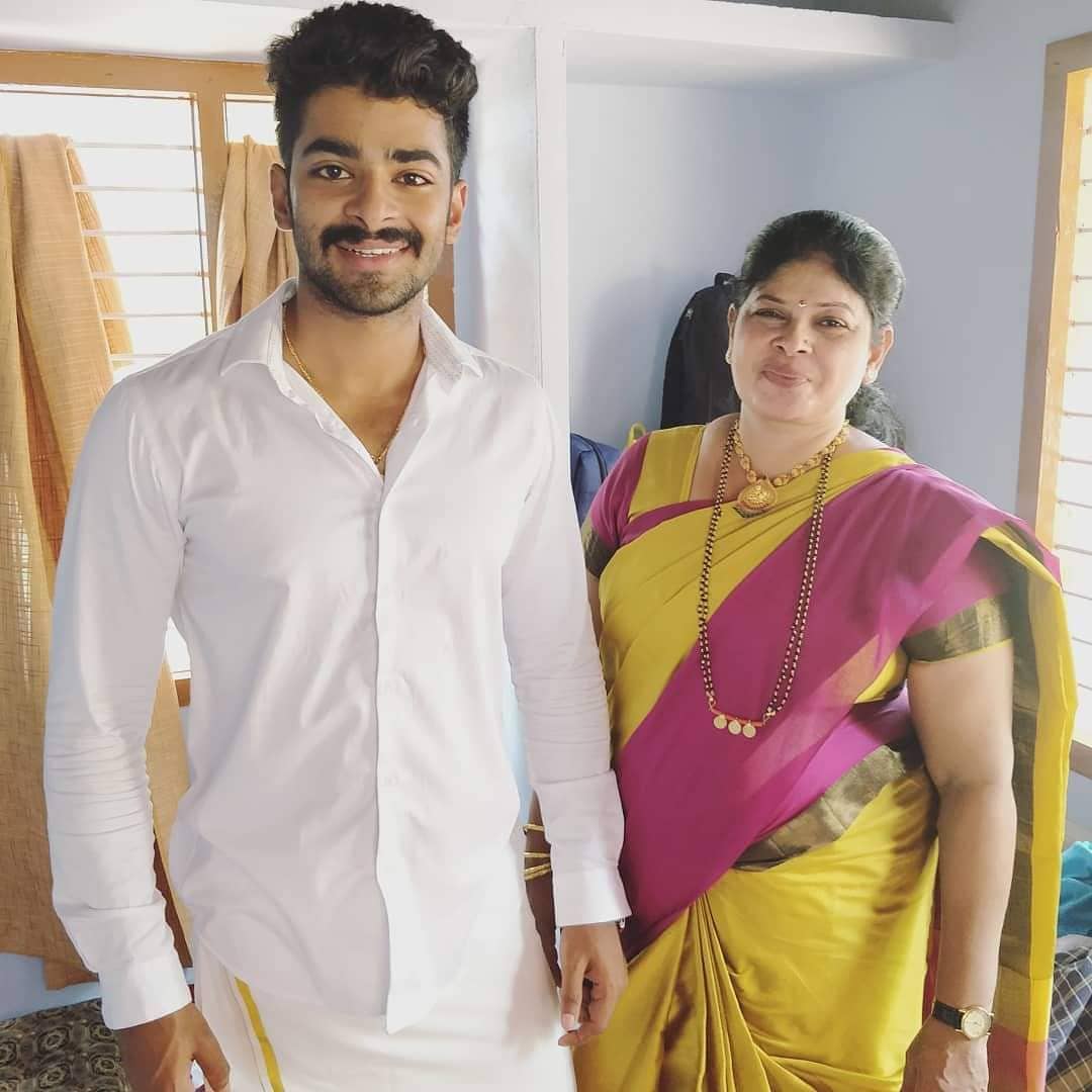 Dheekshitha Shetty Biography, Age, Wife, Father, Family, Serials ...