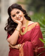 Chaitra Reddy Biography, Age, Husband, Family, Serials List, Wiki ...