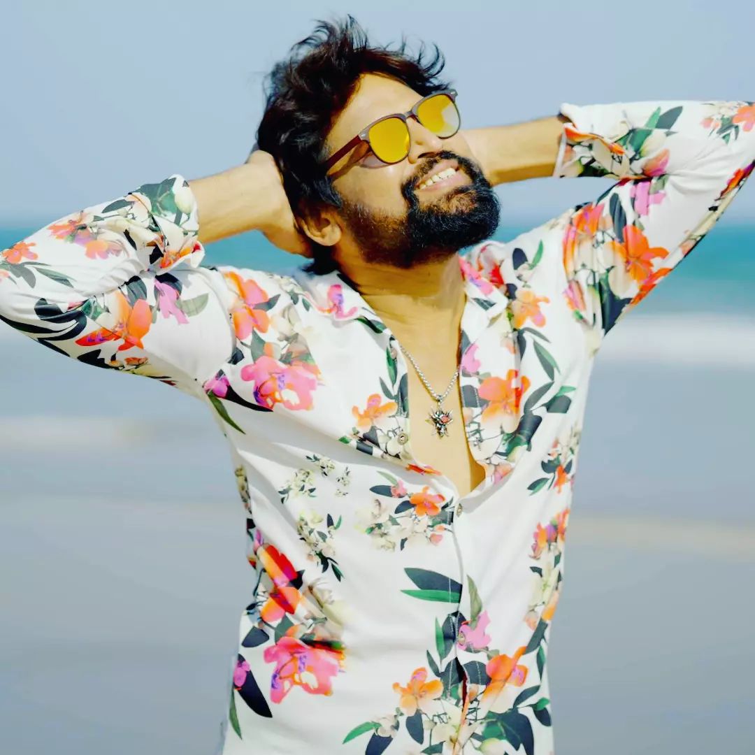 Singer Bhole Shavali (Bombay Bhole) Age, Wiki, Biography, Wife, Family ...