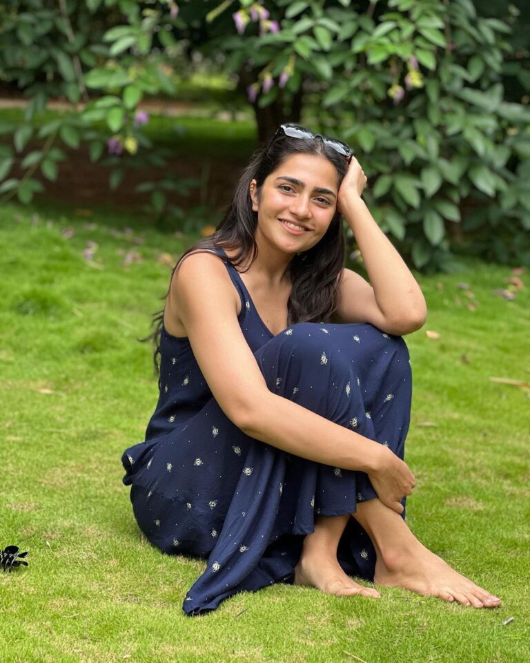 Rukmini Vasanth Age, Husband, Sister, Family, Movies, Photos, Biography, Wiki & More